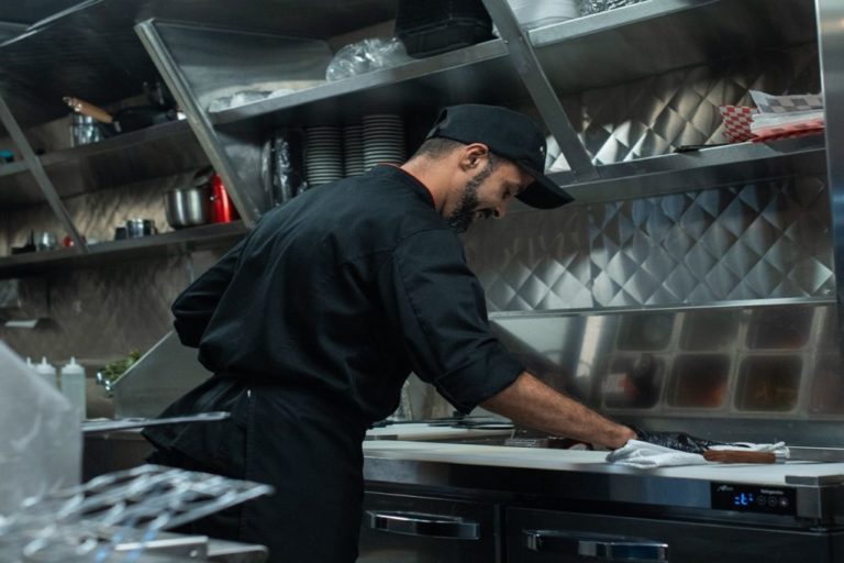 Commercial Kitchen Cleaning | Restaurant Tools And Equipment
